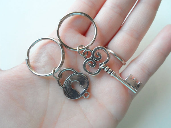 Oval Lock and Key Keychain Set – JewelryEveryday